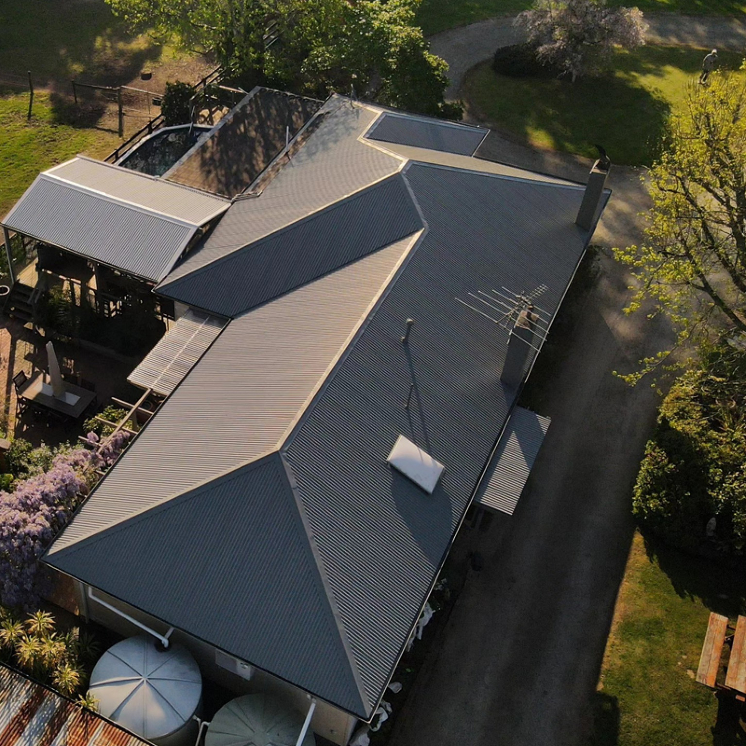 Roof specialists - newridgeroofrestoration